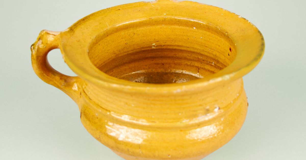 Chamber pot