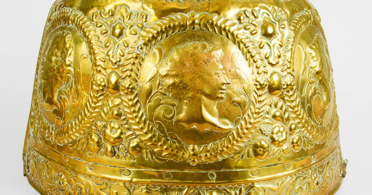 Dutch Curfew (ash cover)