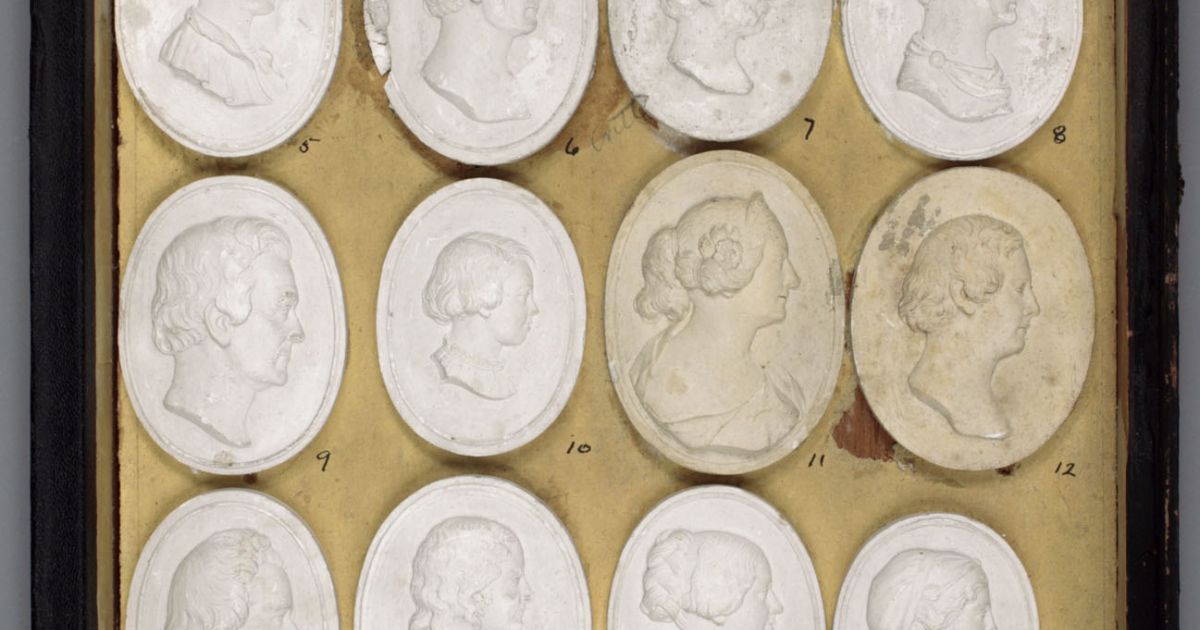 Tray of Plaster Plaquettes