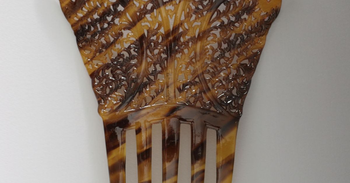 Comb